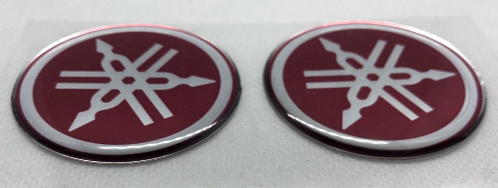 3D Yamaha Roundal logo (Silver red) - 3D Logo Stickers